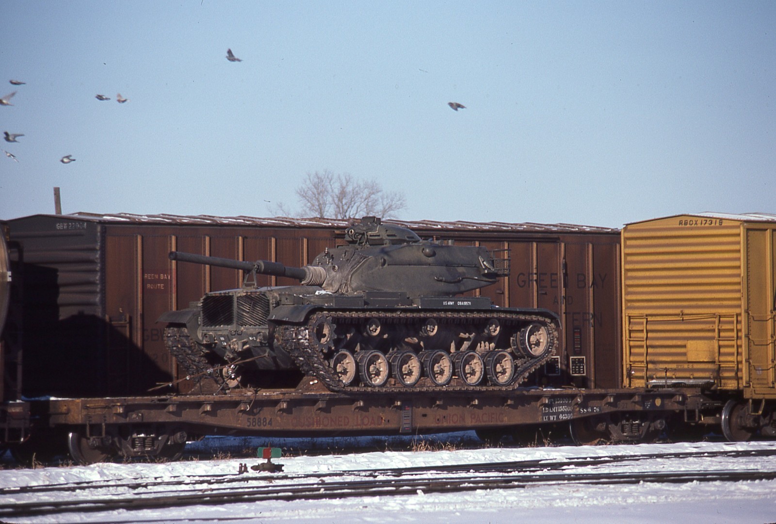 SF ORIGINAL SLIDE UP UNION PACIFIC 60' GSC FLAT CAR #58884 W/TANK LOAD ...