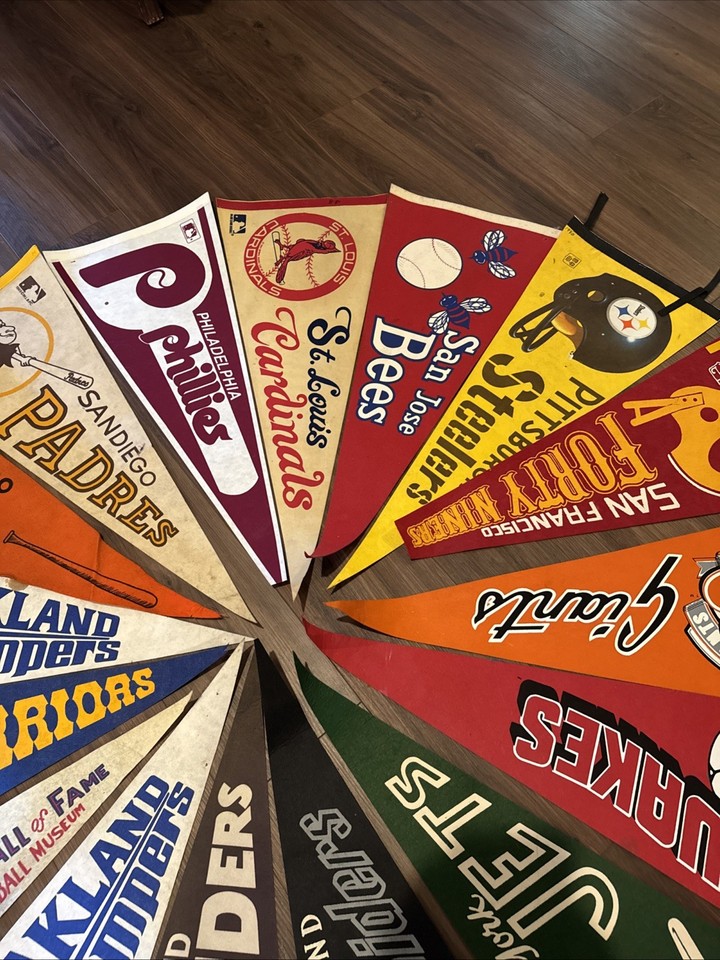 Vintage 1970's 1980's 15 Felt Pennants NFL MLB NBA NASL Lot - Does NOT ...