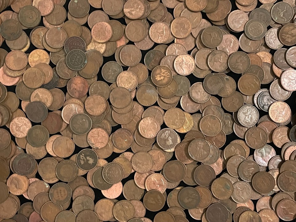 DECEASED ESTATE AUSTRALIAN HALF PENNY COINS ONLY BULK LOT COLLECTION 4. ...