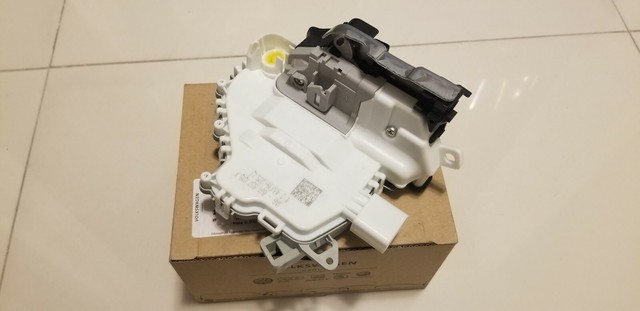 Genuine OEM Door Lock Actuator Motor for Audi 8J1837015F for sale ...