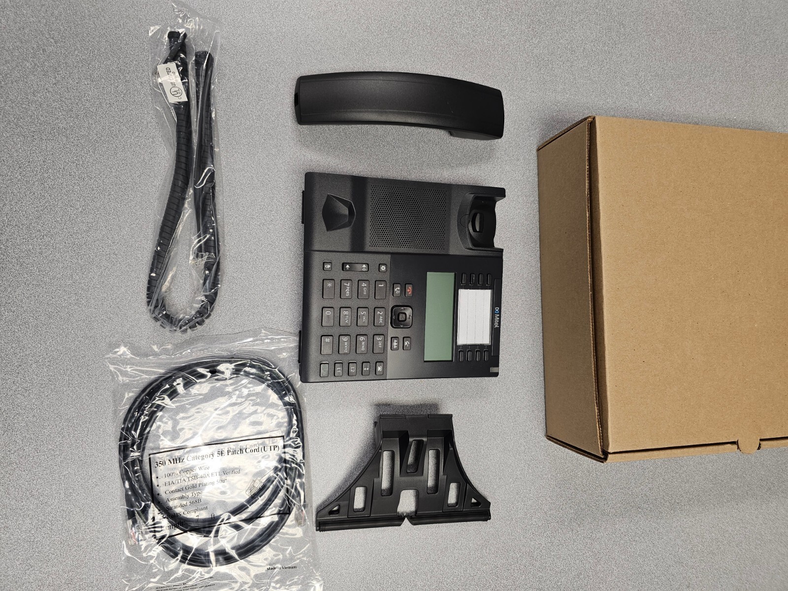 Mitel Aastra 6865i Gigabit IP Phone (80C00001AAA-A) - POE | eBay