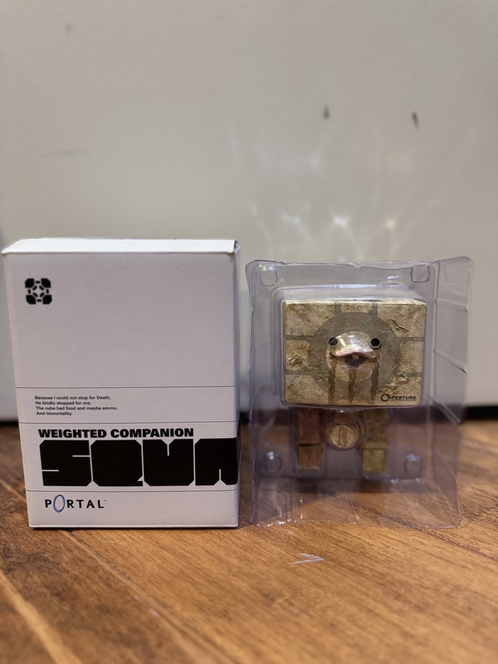 Signed ThreeA Portal Weighted Companion Cube 3A square Valve SDCC 2012 ...