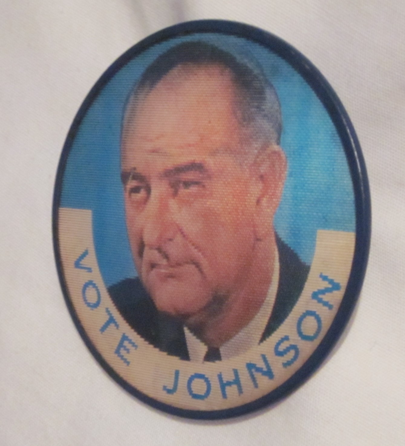 Lyndon B Johnson LBJ 1964 Democratic Presidental Campaign Pinback 3-D ...