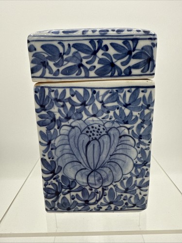 Vintage Chinoiserie Blue & White Floral Tea Ginger Keeper Square Jar ...