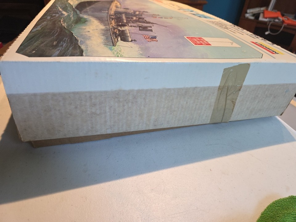 Lindberg PT 109 Motorized 1/32 Scale Navy Torpedo Boat Model Kit 1978 ...