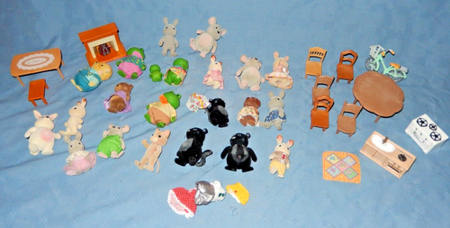 Calico Critters/ L'il Woodzeez Figure & Furniture Lot | eBay