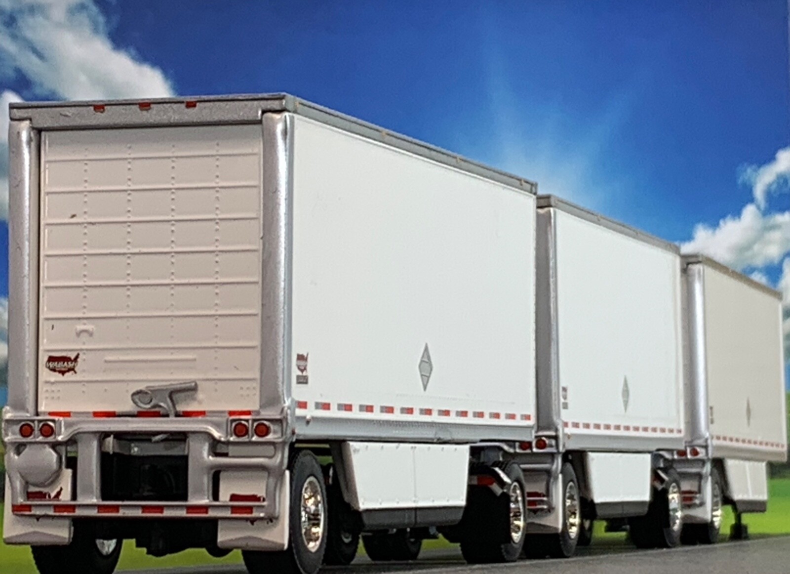 1/64 DCP WHITE 28' WABASH DRY VAN PUP TRAILERS W/ SKIRTS | eBay