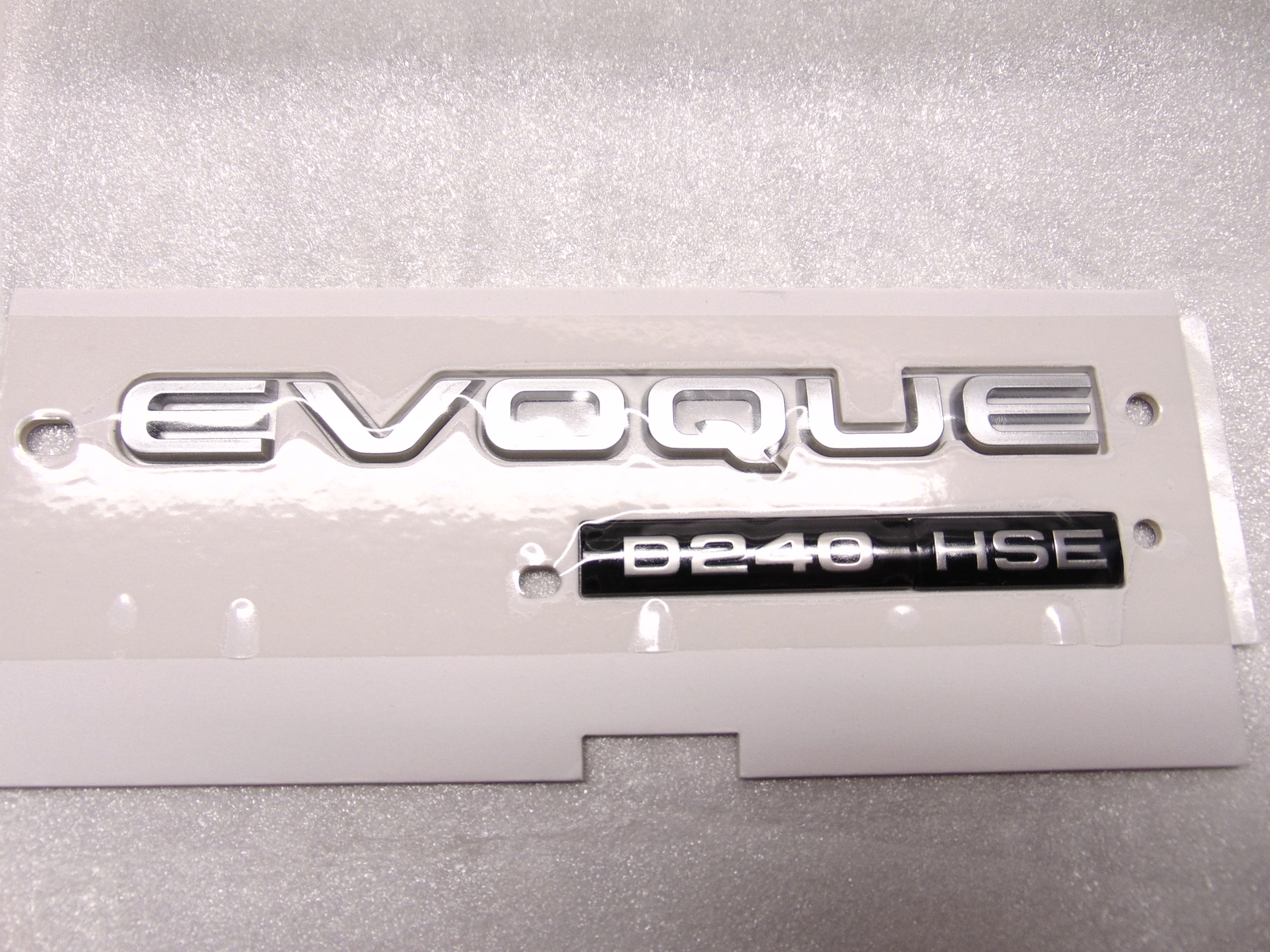 New Genuine Range Rover Evoque 2019> Rear Tailgate D240 HS Badge Name ...