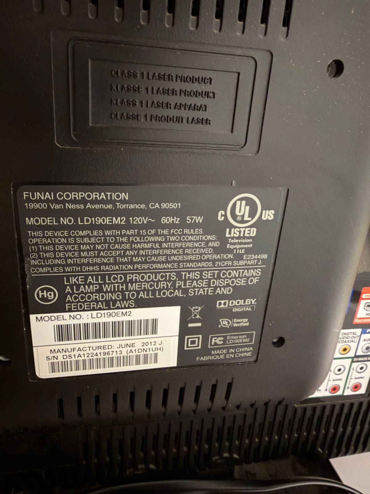Emerson LD190EM2 19” LCD TV DVD Combo HDMI Built-In DVD Player Tested w ...