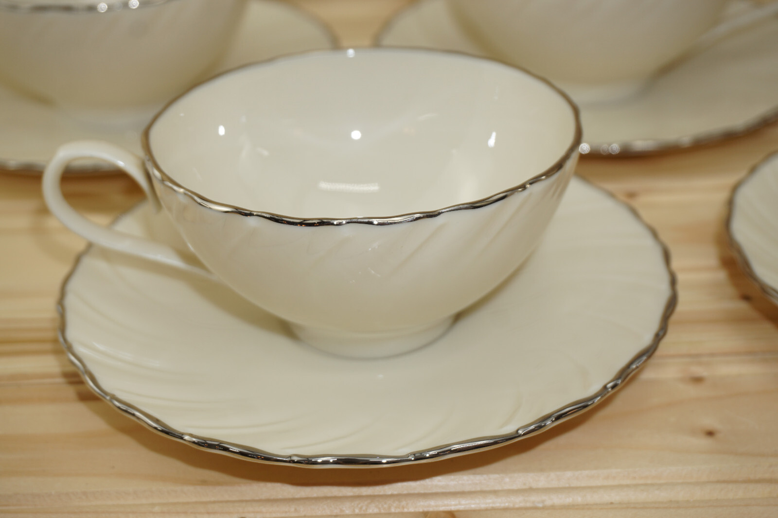 Lenox Weatherly (8) Cups, 2 1/8" & (8) Saucers, 6" (Box B) (B20) | eBay