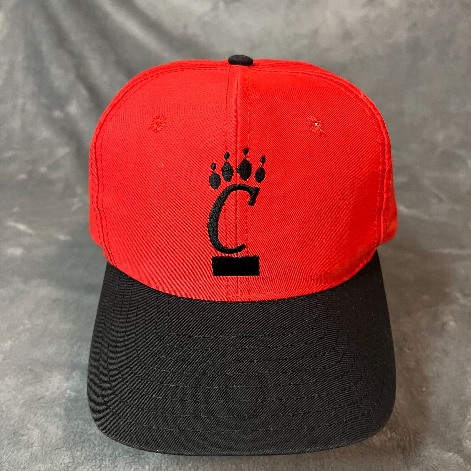 VINTAGE Cincinnati Bearcats Hat Cap Snap Back Red Bla… - Gem