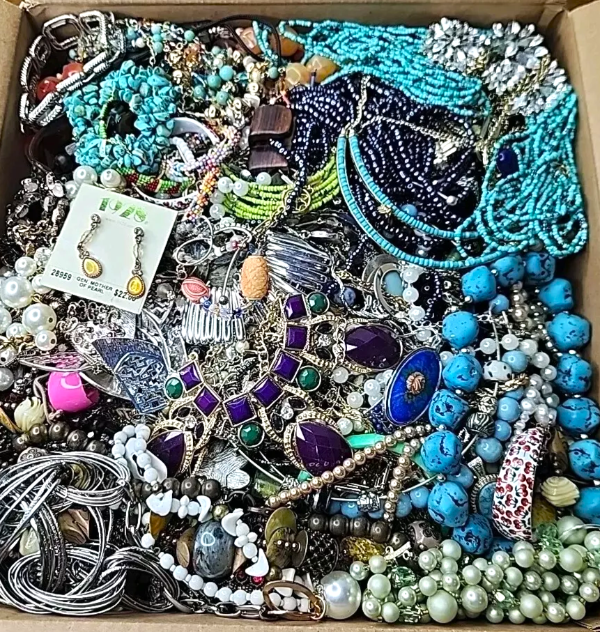 Jewelry Lot 3 Pounds Untested Huge Lot VTG to New Junk & Wear Resell ...