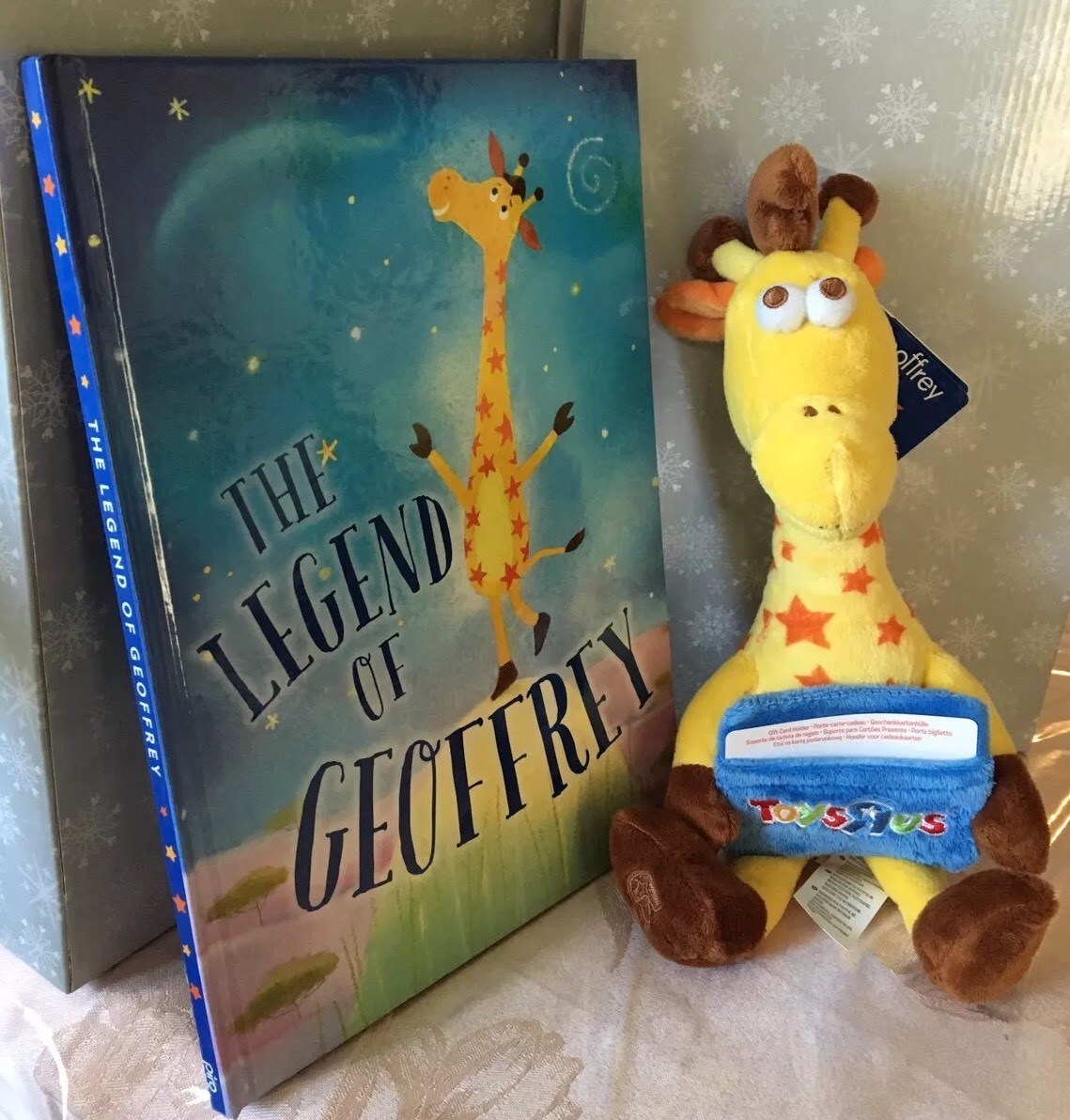 ToyRUs Geoffrey Plush Gift Card Holder With The Legend Of Geoffrey Book ...