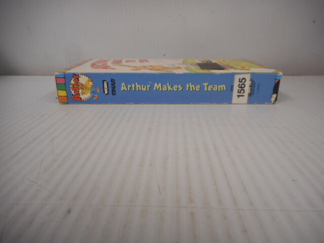 Random House Home Video Arthur Makes The Team Plus Meek For A Week VHS ...