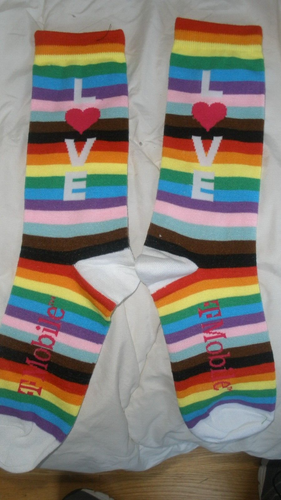 T-Mobile LOVE RAINBOW PRIDE SOCKS Size M/L BRAND NEW! 🌈 | eBay