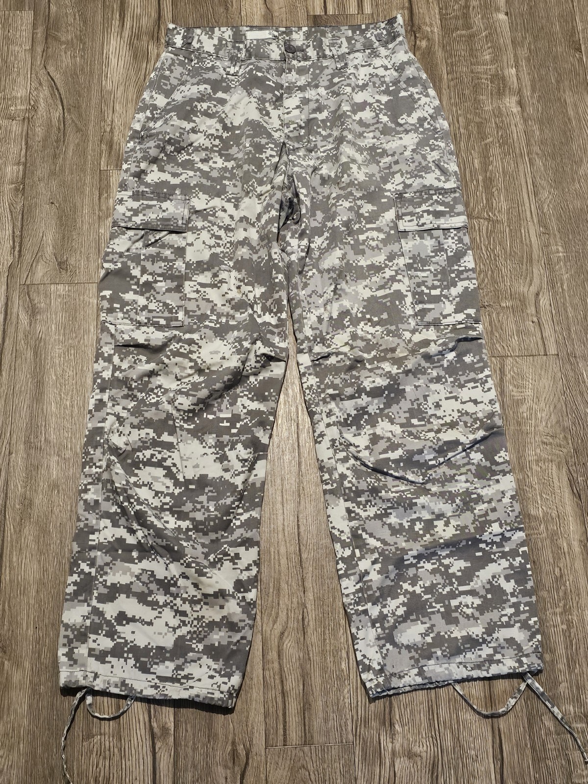 Regal Wear Mens ACU Army Green Digital Camouflage Cam… - Gem