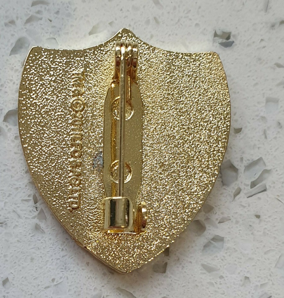 Liverpool Official Pin Badge - Red Shield with Gold Liverbird | eBay