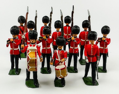 Welsh Guards (14) Marching Vintage Toy Soldiers | eBay