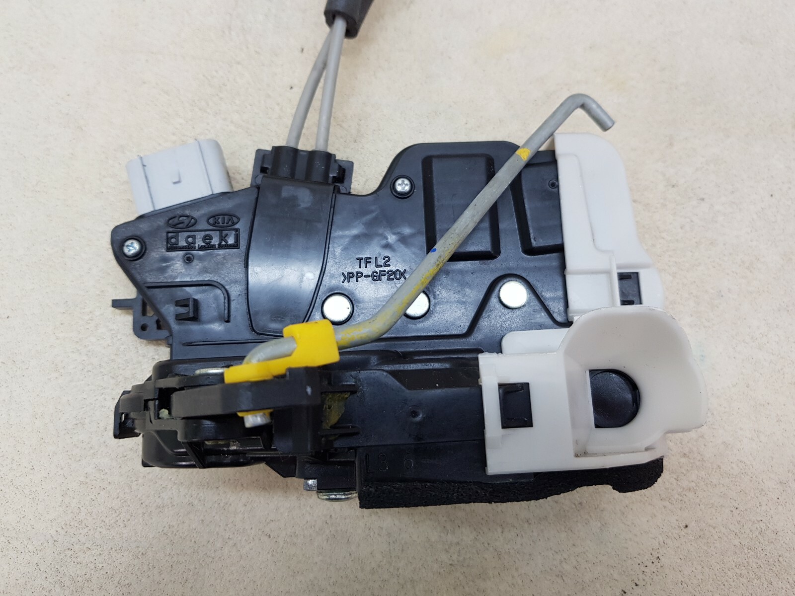 KIA OPTIMA 2 TF 11-15 4DR SALOON REAR PASSENGER DOOR LOCK MECHANISM ...