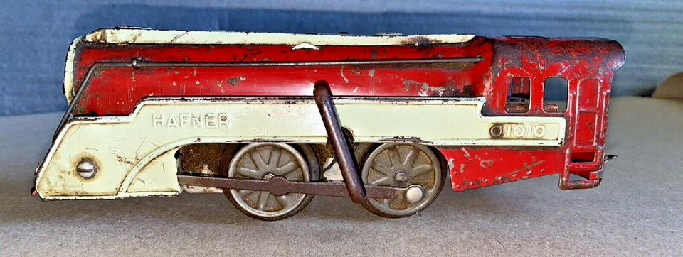 HAFNER PRE-WAR WIND-UP #1010 TRAIN ENGINE & GLEN ELLYN TRAIN STATION ...