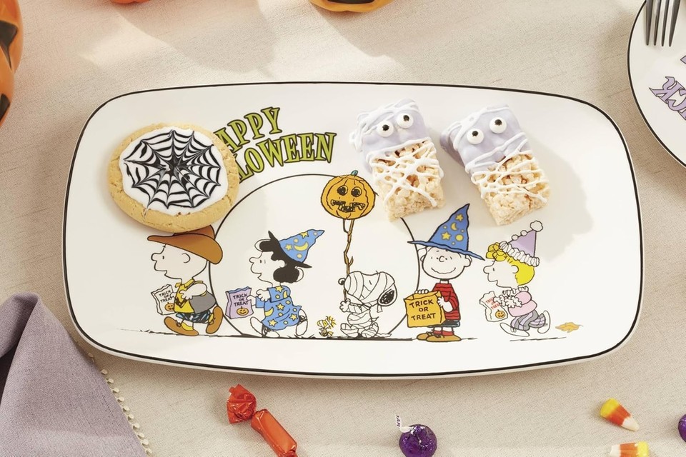 Peanuts Halloween Ceramic Serving Platter “Happy Halloween” Snoopy ...