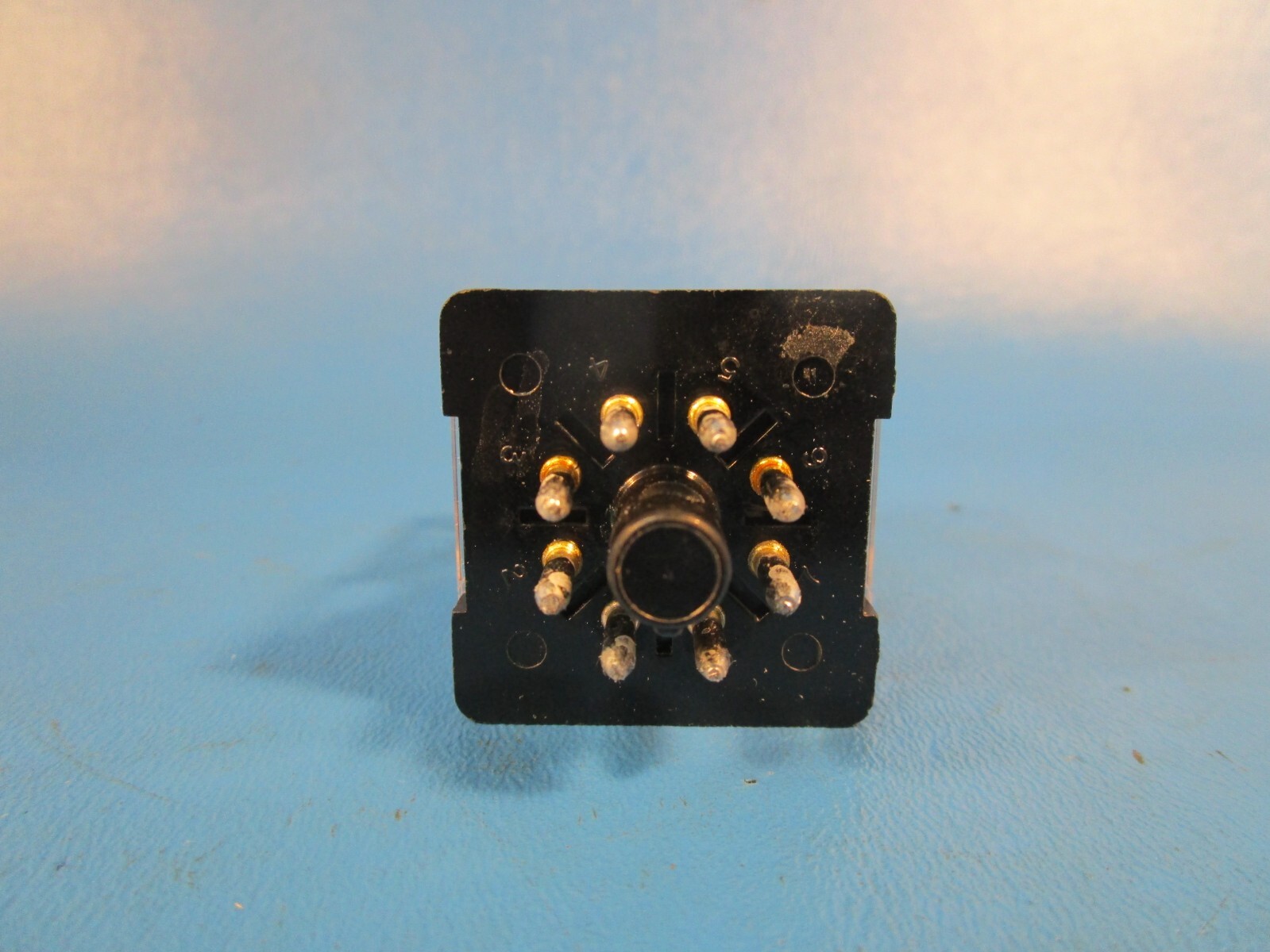 Dayton 120v Relay With Latching 5X827E for sale online | eBay