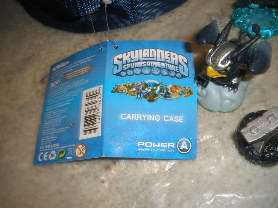 SKYLANDERS SPYROS ADVENTURE CARRYING CASE WITH CARDS, FIGURES, BASE | eBay