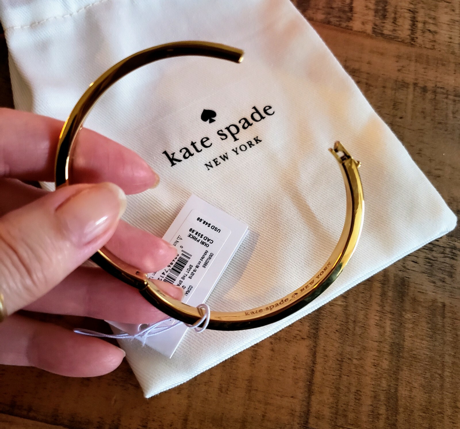 kate spade New York Coral Enamel Hinged Bangle Bracelet NWT & Storage ...