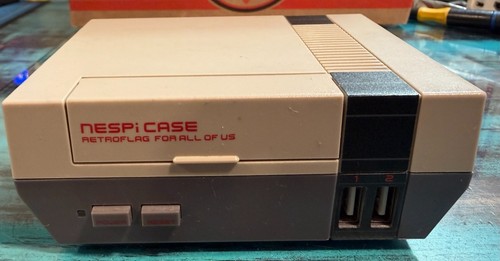 Retroflag NESPi Case Plus with Safe Shutdown for RetroPie Raspberry Pi ...