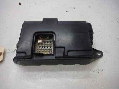 2002 LEXUS SC430 A/T TRUNK FUSE BOX ASSEMBLY OEM 2001 2003 2004 2005 | eBay