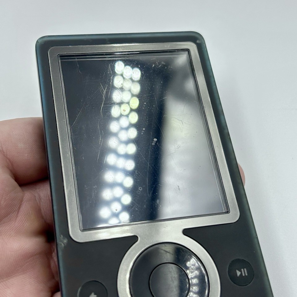 Microsoft Zune Black 30GB Digital Media MP3 Player Model 1089 Tested ...