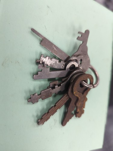 Lot Of 9 Original Vintage Flat Keys Skeleton Rusty Patina | eBay