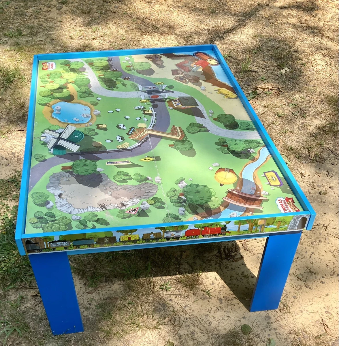 Thomas Train Table