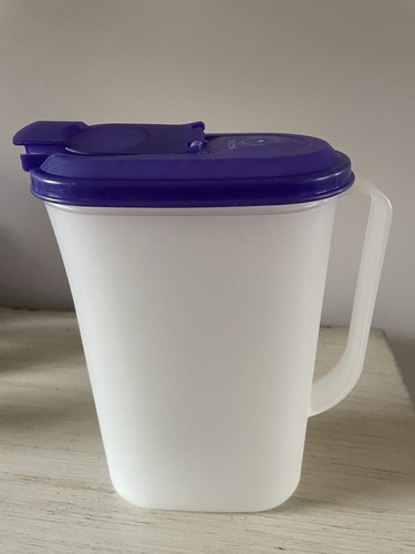 TUPPERWARE PITCHER 2 QT SLIM LINE | eBay