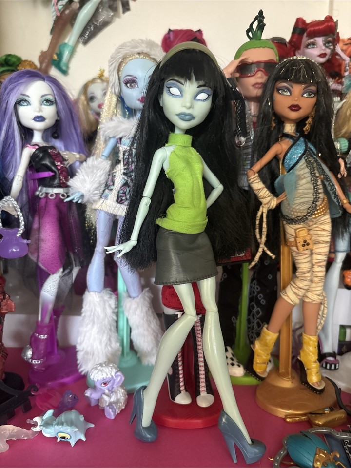 Monster High Doll Set Scarah Screams & Hoodude Voodoo SDCC 2011 COMIC ...
