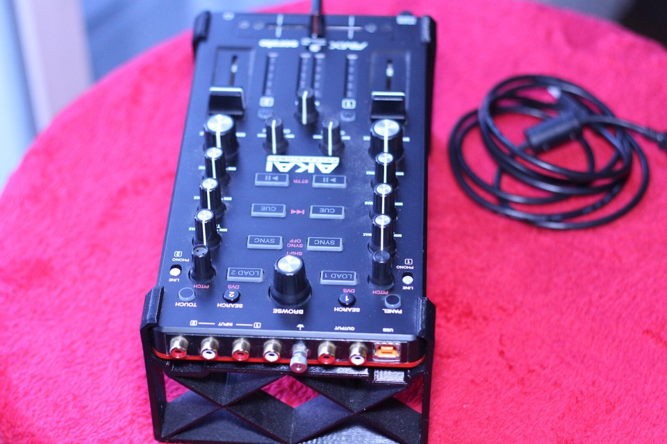 AKAI professional AMX & AFX 2-Channel Mixing Surface Audio Interface ...