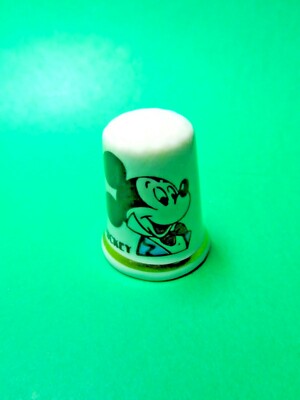DISNEY ENGLAND AFB BONE CHINA MICKEY MOUSE RED BOW TIE THIMBLE (T49) | eBay