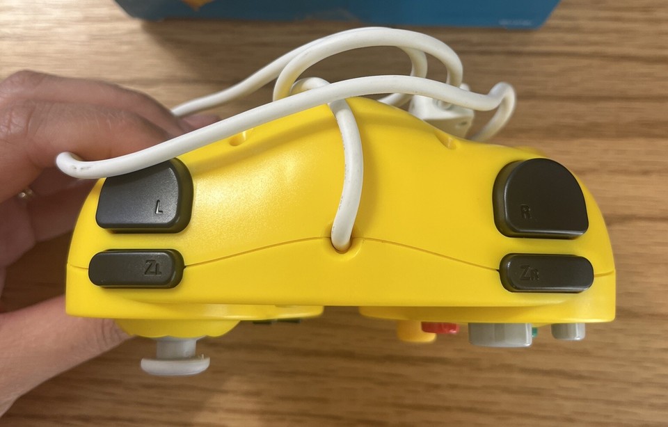 POKEMON PIKACHU HORI WII U CONTROLLER! TESTED! GAMECUBE-STYLE W/TURBO ...