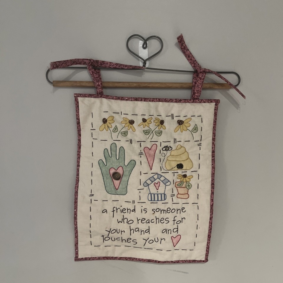Homemade Quilt Wall Hanging Friendship Quotes Patchwork Country Cottage ...