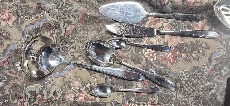 Nobility Plate Reverie Silverplate Silverware Service For 12 Plus ...