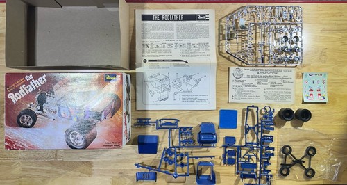 Revell The Rodfather Classic T-bucket Street Roadster Ratrod Car Model ...