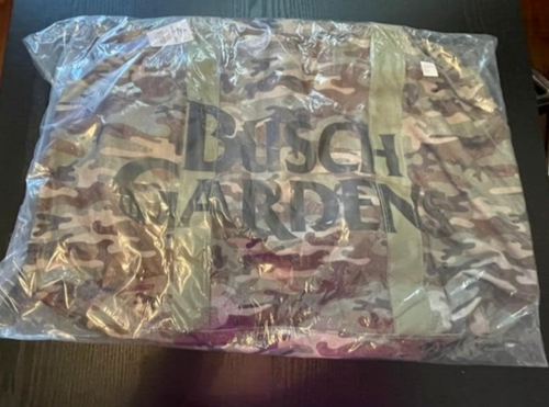 Busch Gardens Retro Camo Duffle Bag - Fast | eBay