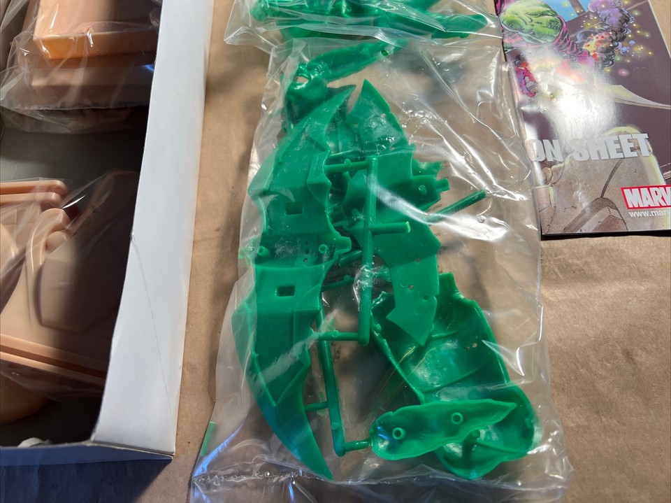 Moebius Plastic Model Kit - The Green Goblin - 2009 - Open Box, Sealed ...