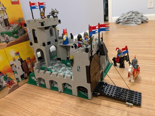 Lego Vintage Castle 6081 King's Mountain Fortress 100% Complete w ...