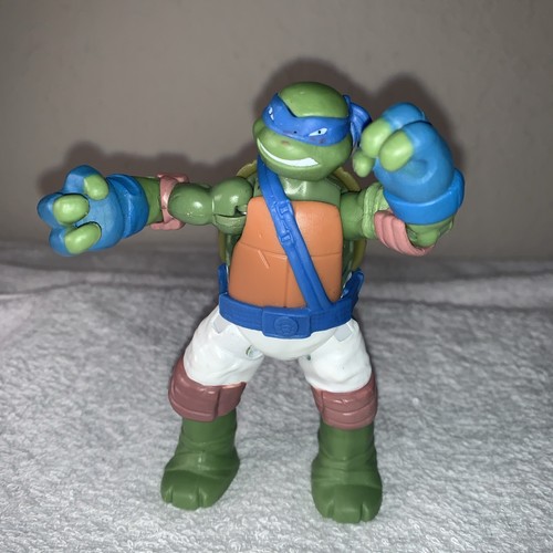 TEENAGE MUTANT NINJA TURTLES Leonardo 2016 Button NINJA STRIKE More In ...