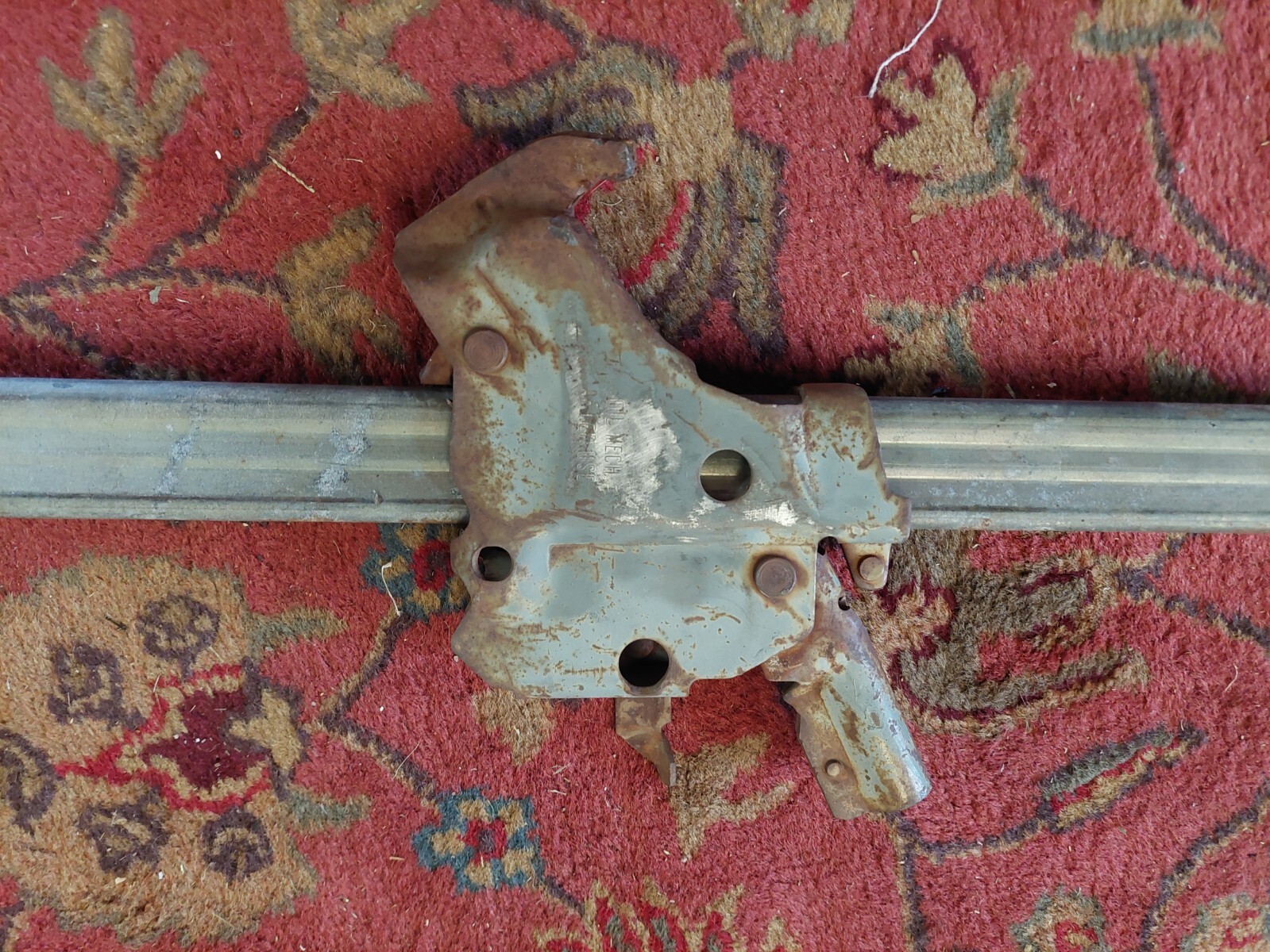 70,s 73 74 75 GM Bumper Jack & base impala ? chevelle 36 " mast gran ...