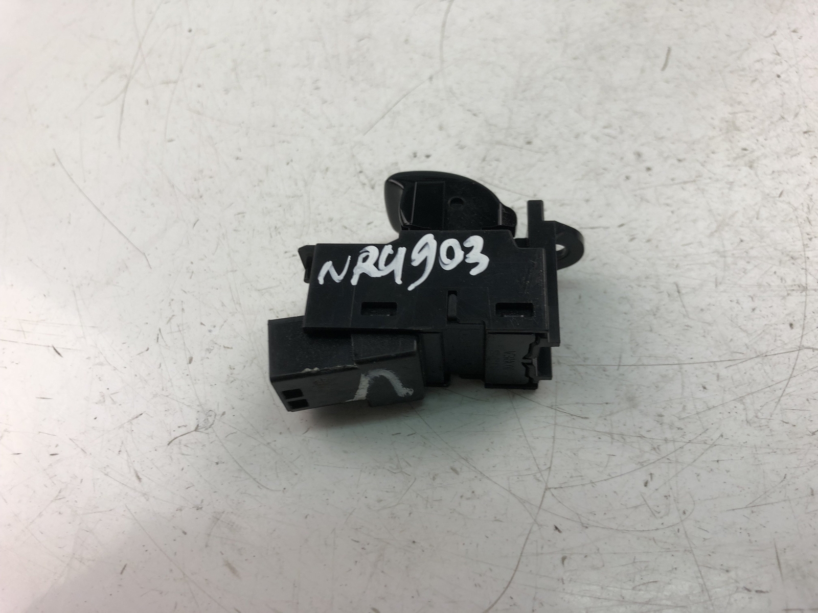 NR4903 VOLVO Window Switch 31376458 | eBay