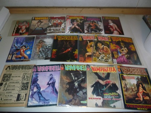 Lot of 17 Vampirella Magazines and comics - 70s and 80s | eBay
