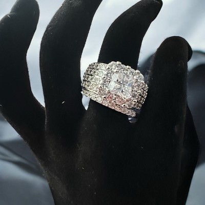 Glamorous Silver Diamond Ring with Intricate Design 2 Rings Wedding Set ...