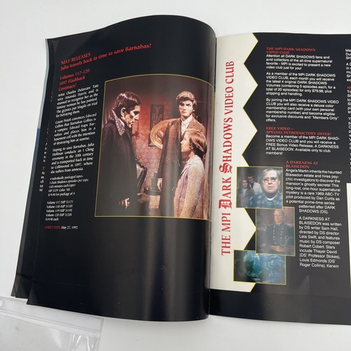 1992 DARK SHADOWS MPI Home Video Catalogue BARNABAS COLLINS, Magazine ...
